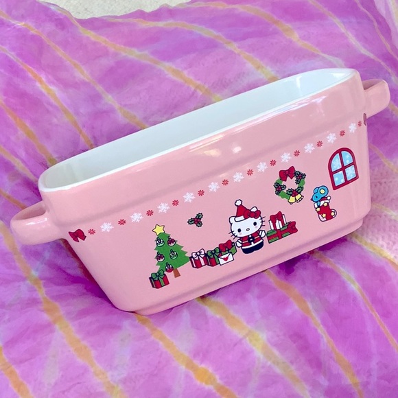 Hello Kitty | Kitchen | Hello Kitty Christmas Santa Loaf Pan | Poshmark
